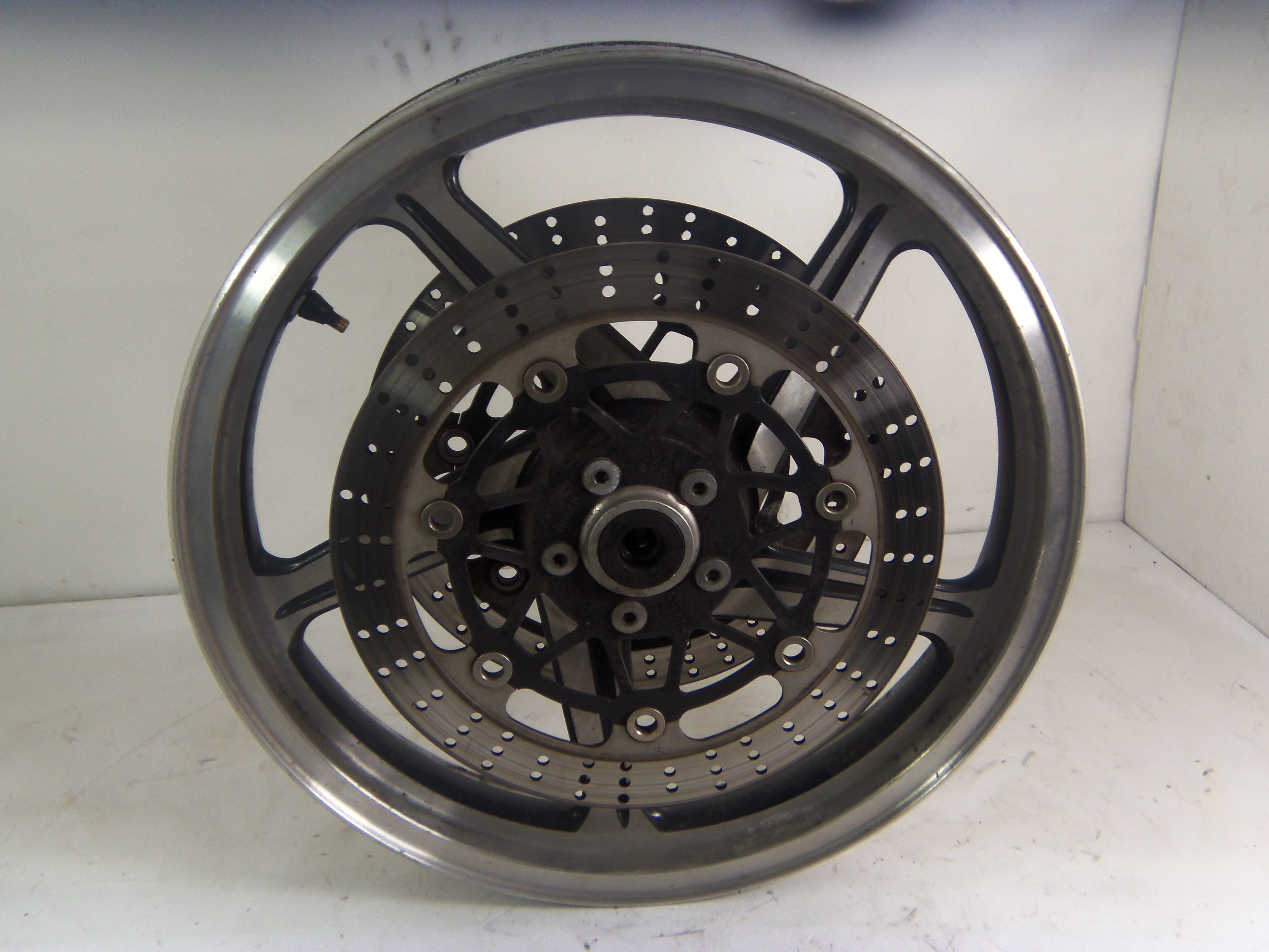 Kawasaki Zephyr 550 ZR550B Felge vorne mit Bremsscheiben gebr. 1335b